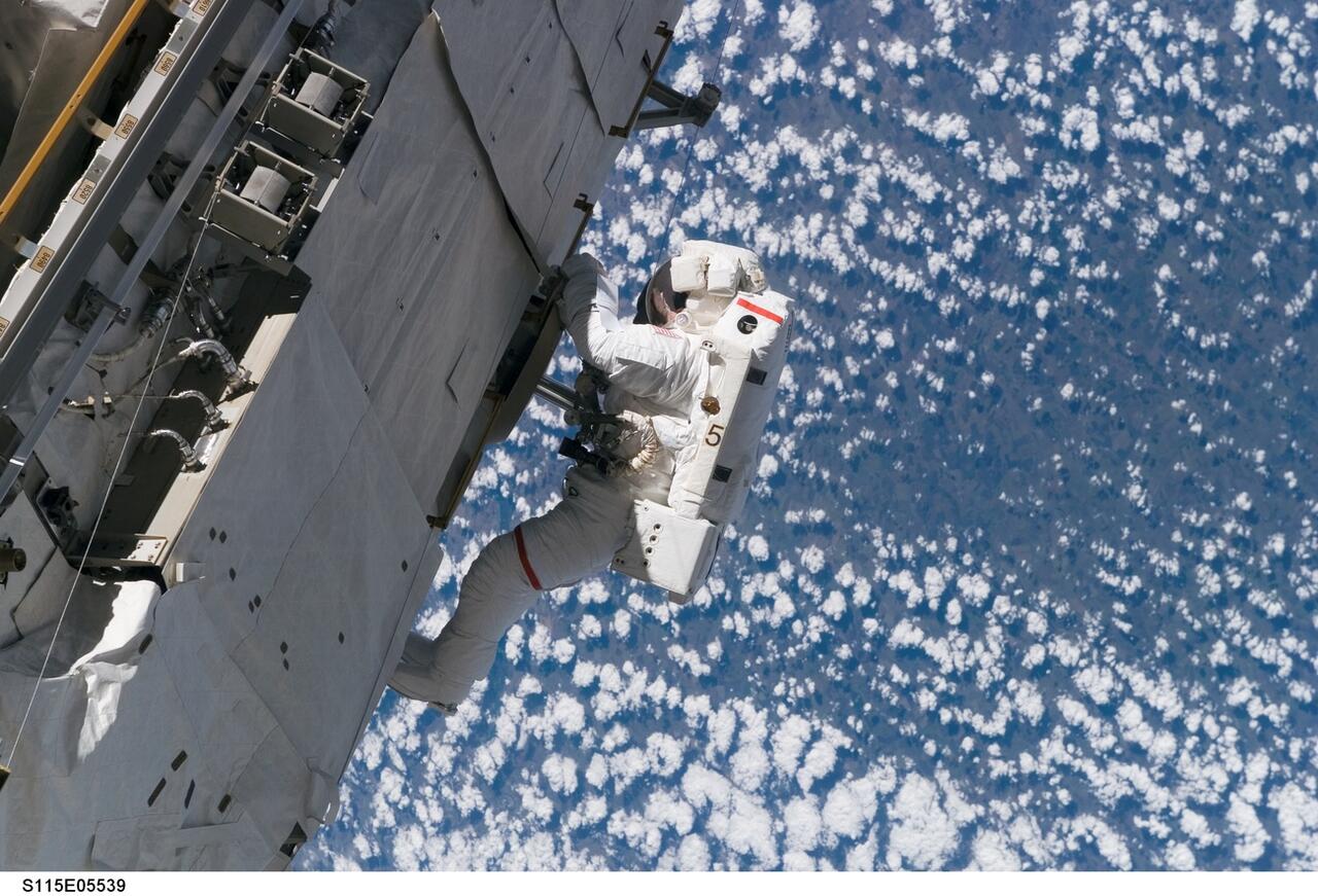 How to keep your underwear clean in space | Naratek
