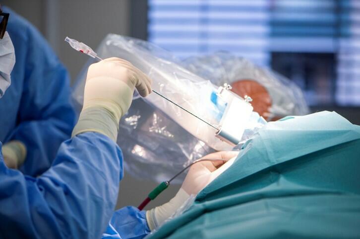 Robots revolutionize neurosurgery | Naratek